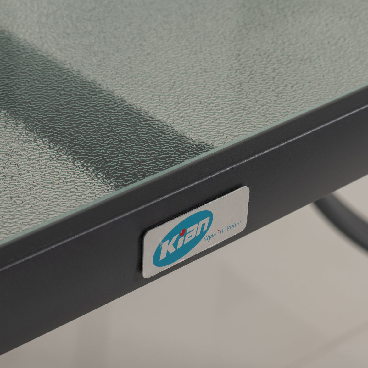 Dining Table – Kian Furniture